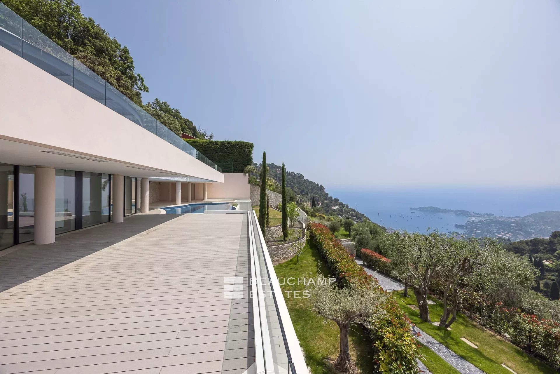 Élégante villa contemporaine avec vue mer panoramique – Villefranche ...